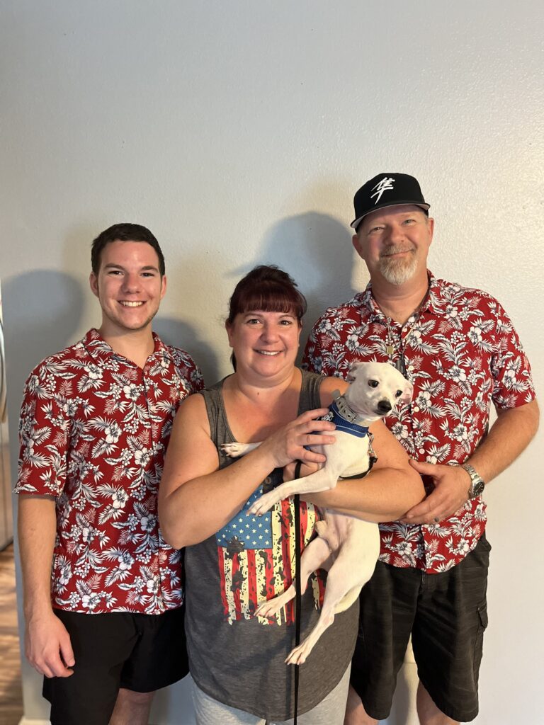 ADOPT - Mending Hearts Pet Rescue